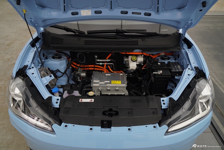 【哪吒汽车2023款哪吒AYA 318】报价_参数_图片 – 新浪汽车